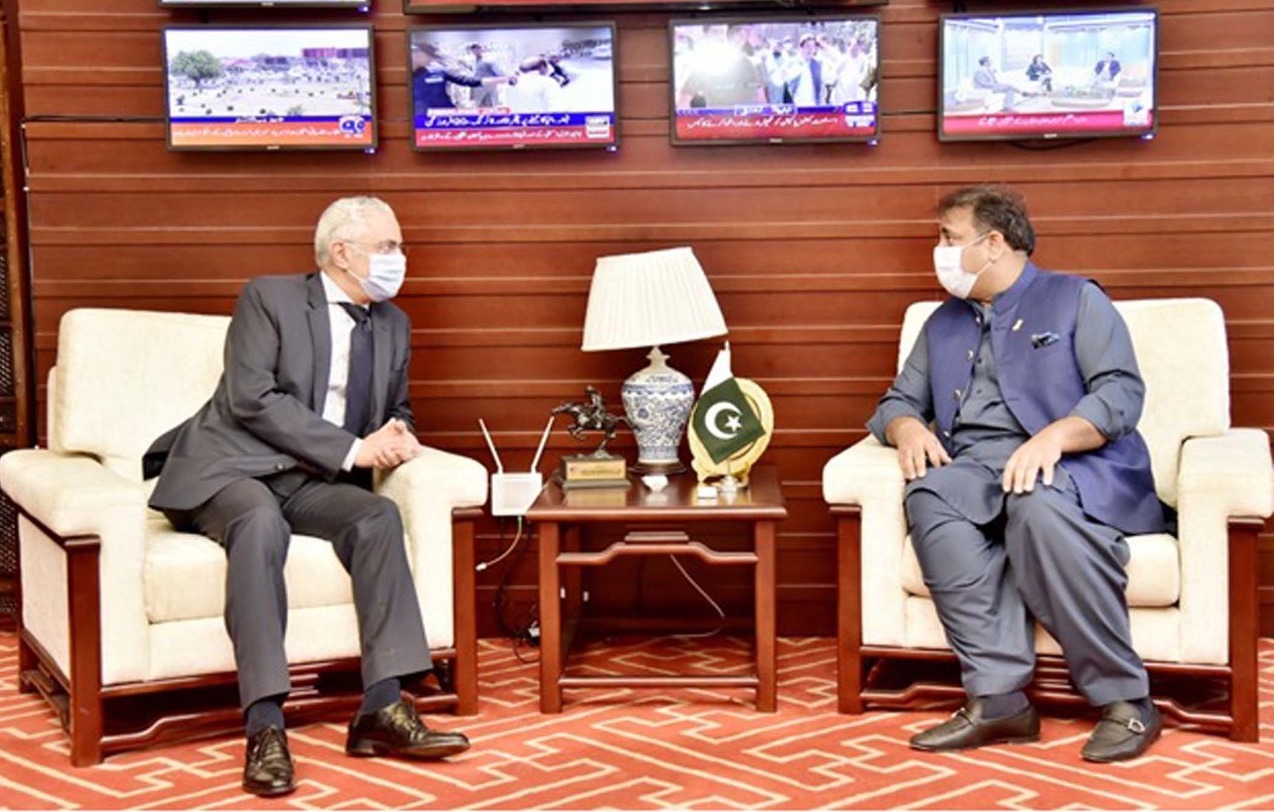 Minister, envoy discuss ways to strengthen media cooperation | Pakistan ...