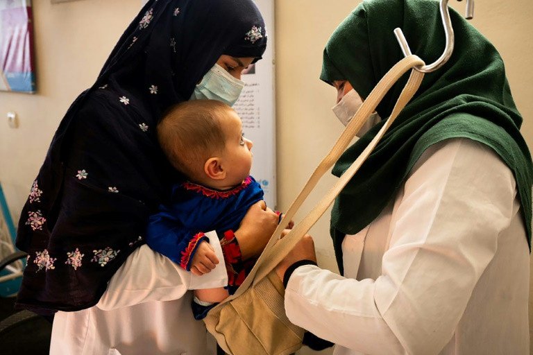 Pakistan faces a shortage of 900,000 nurses | Pakistan Today