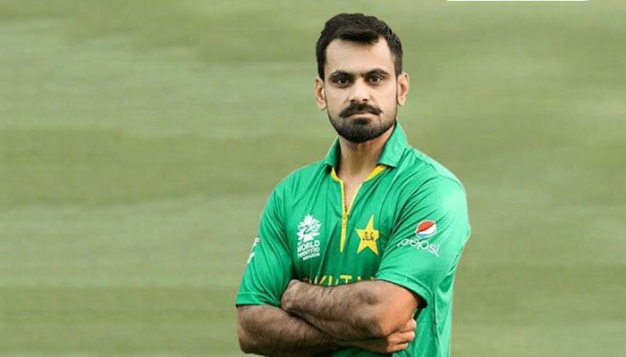 Former cricketer Hafeez gets enrolled in KU HPESS program | Pakistan Today