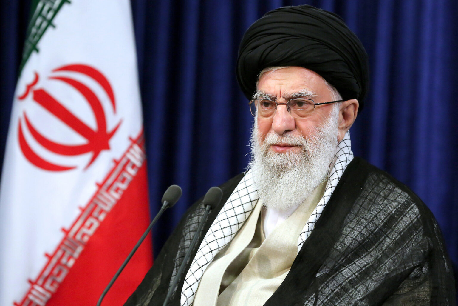 Prime Minister calls on Iranian supreme leader Ali Khamenei | Pakistan ...