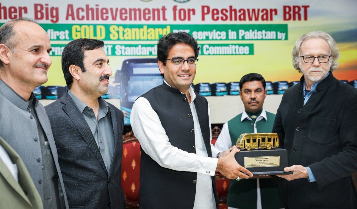 PM felicitates KP govt on BRT’s recognition as gold standard service ...