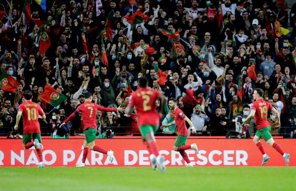 Portugal and Poland grab World Cup finals spots | Pakistan Today