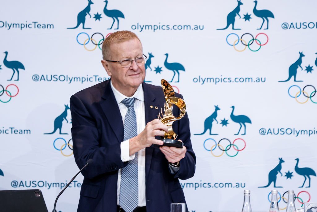 Australia supremo Coates steps down after 32 years | Pakistan Today