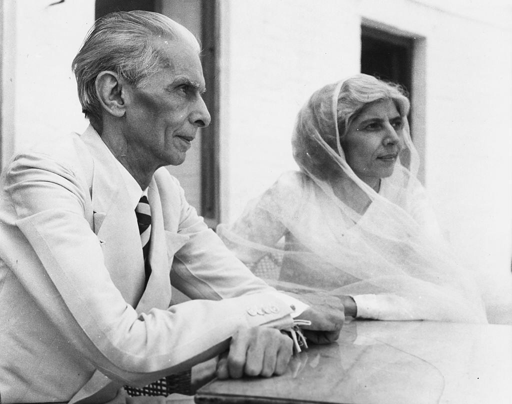 Sharif pays tribute to Fatima on death anniversary | Pakistan Today