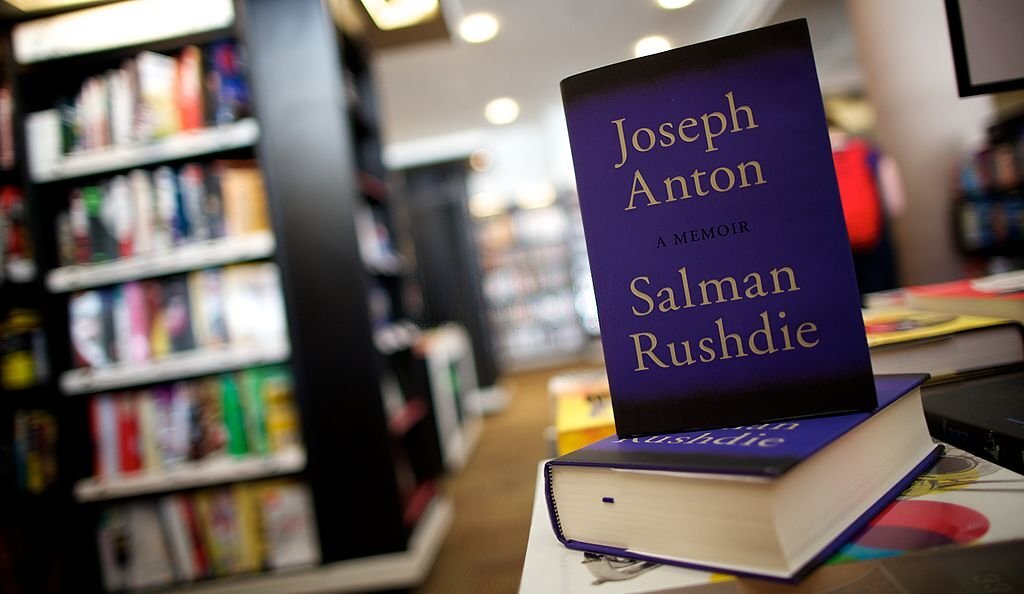 Attack on Rushdie sparks surge in interest in author’s works | Pakistan ...