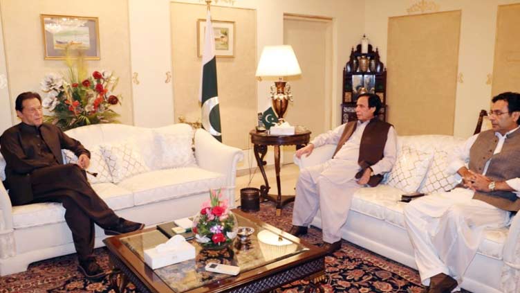 Elahi briefs Imran on measures over calamitous flood | Pakistan Today