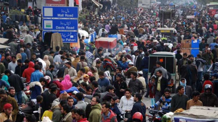 Life expectancy declines to 65 years in Pakistan | Pakistan Today