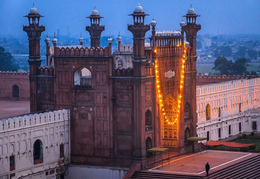 Lahore ranked fifth most polluted city in world AQI Ranking | Pakistan ...