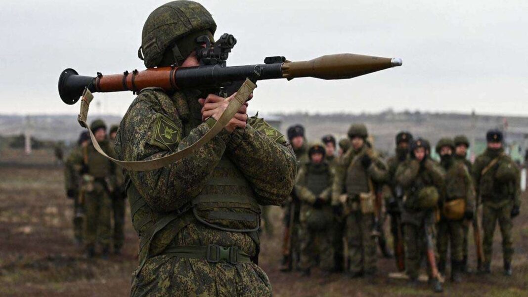 NATO hints at more heavy weapons for Ukraine | Pakistan Today