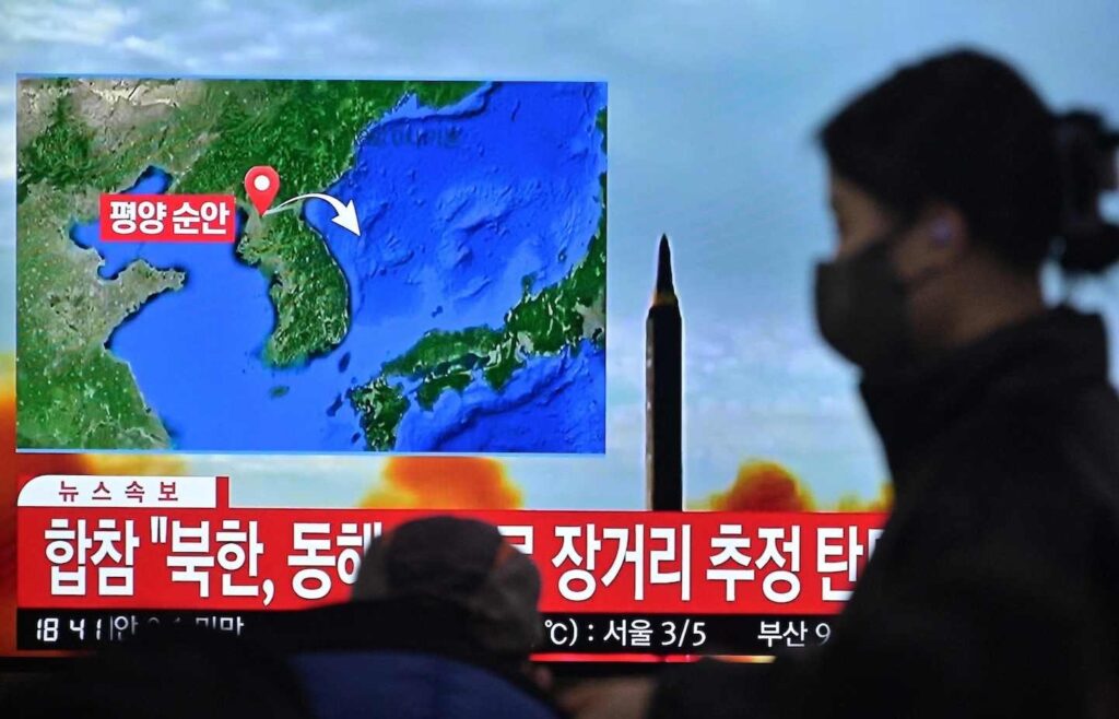 North Korea fires ICBM missile that lands in Japan’s EEZ | Pakistan Today
