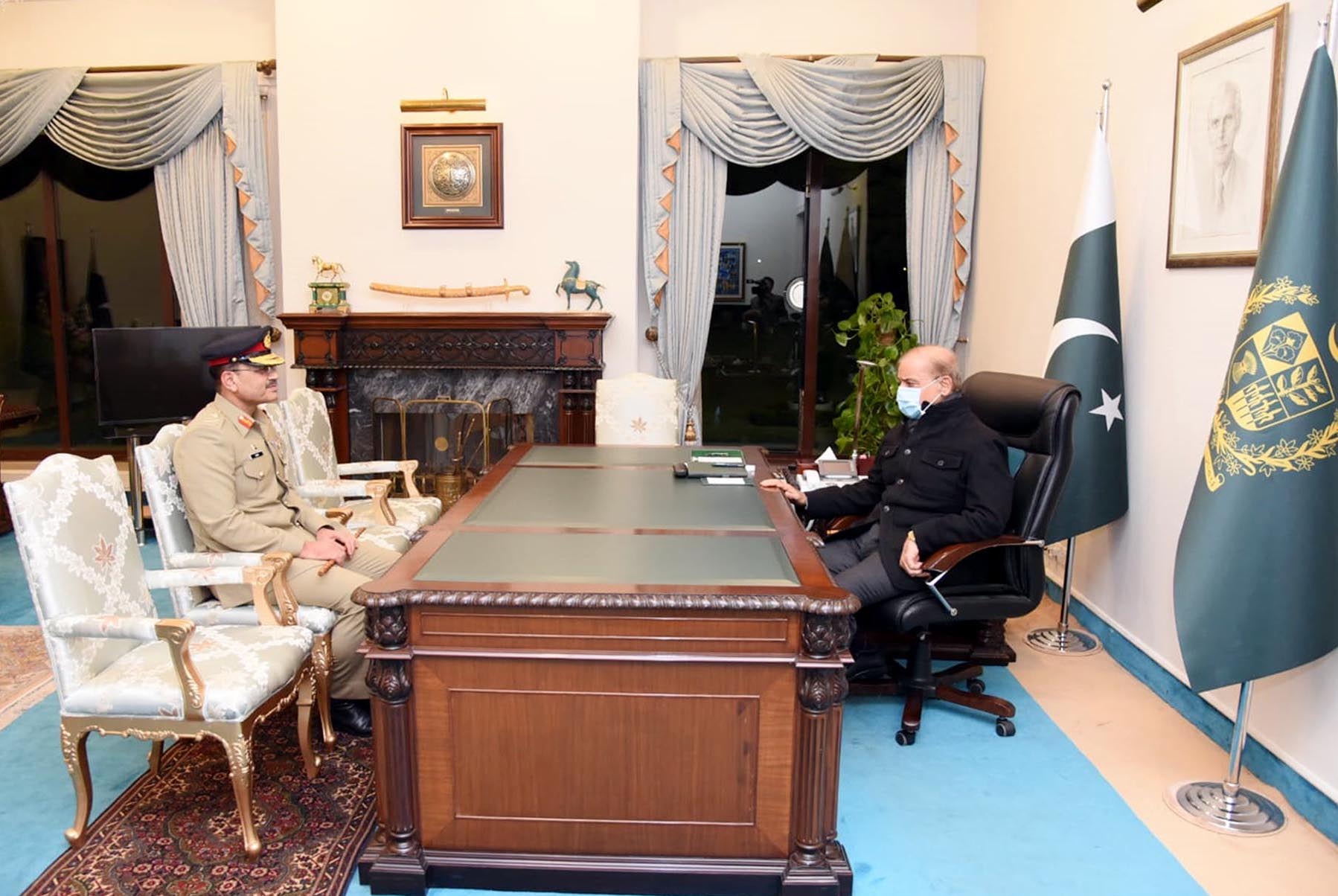 Military briefs Sharif on national security | Pakistan Today