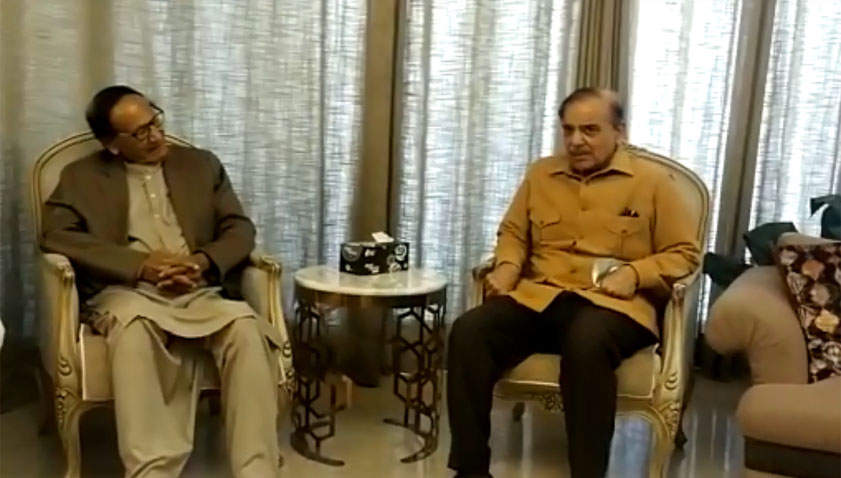 PM discusses political situation with Shujaat as PML-N, Q likely to ...