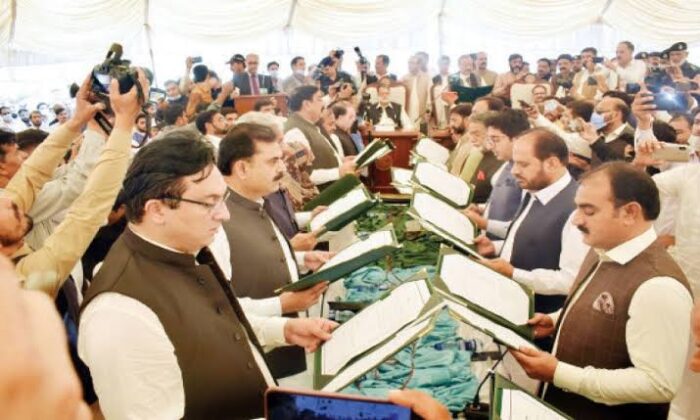 27-member AJK cabinet takes oath | Pakistan Today