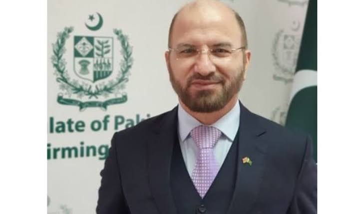 Acting consul general visits Hainan to discuss various opportunities ...