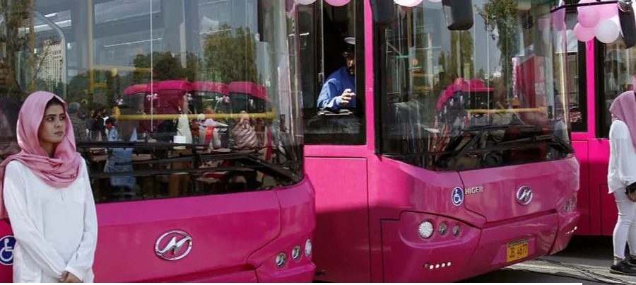 Punjab launches pink bus service for women’s travel needs | Pakistan Today