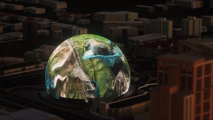 Turkish artist first to showcase artwork on world’s largest LED screen ...