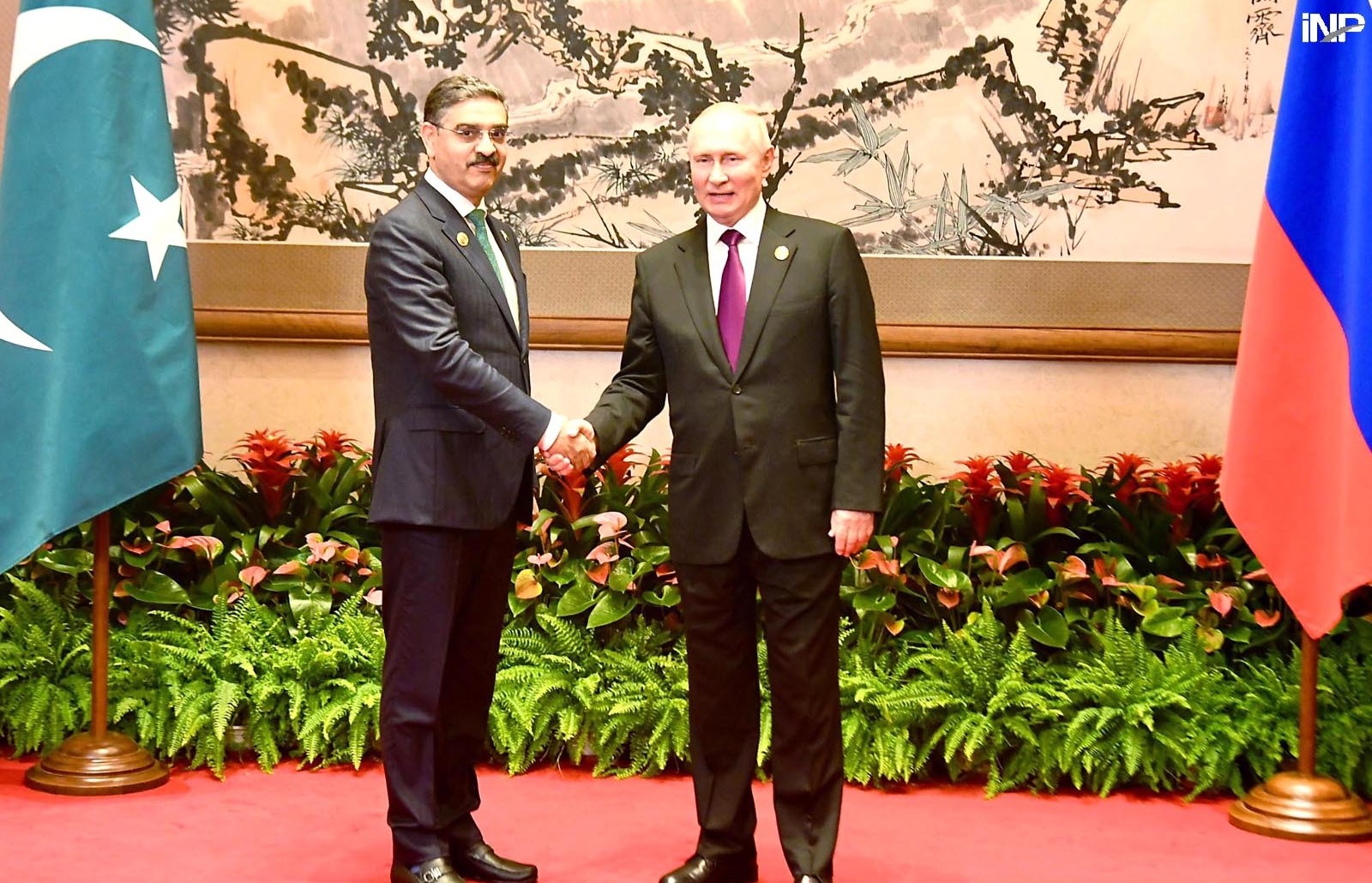 PM Kakar, Putin discuss ways to enhance bilateral, regional cooperation ...