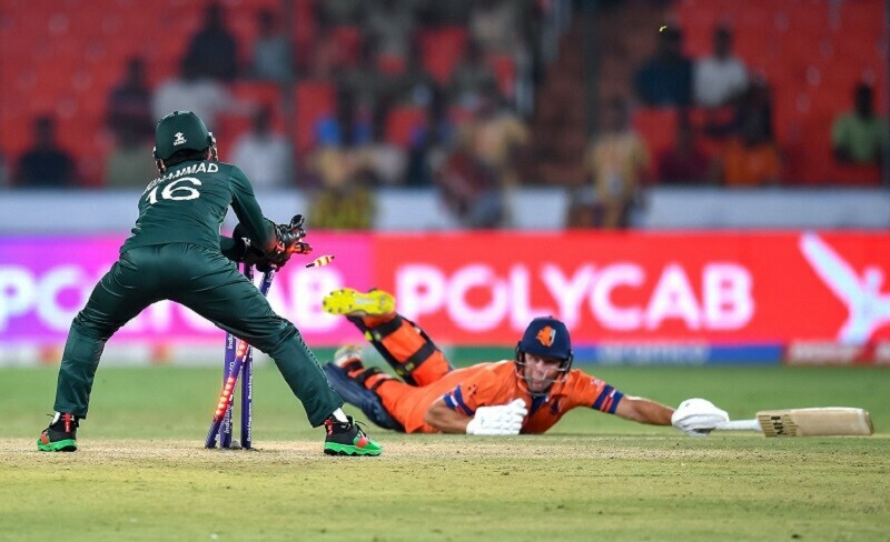 Pakistan beat Netherlands by 81 runs in World Cup opener | Pakistan Today