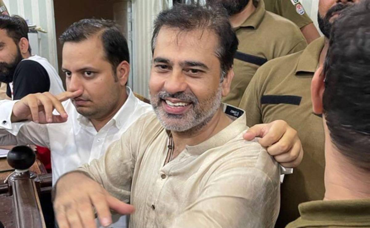 Anchor Imran Riaz’s pre-arrest bail confirmed | Pakistan Today