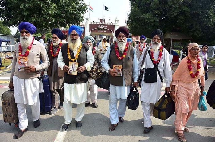 3,000 Indian Sikh Yatrees arrive to mark Guru Nanak’s birth anniversary ...