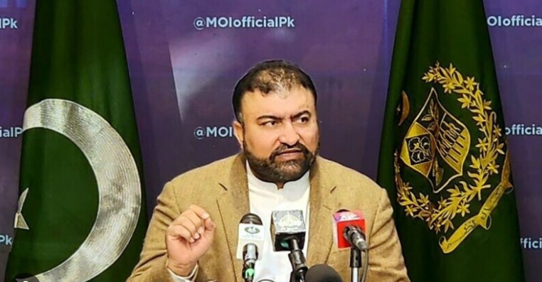 Afghans residing in Pakistan can’t participate in political activities ...