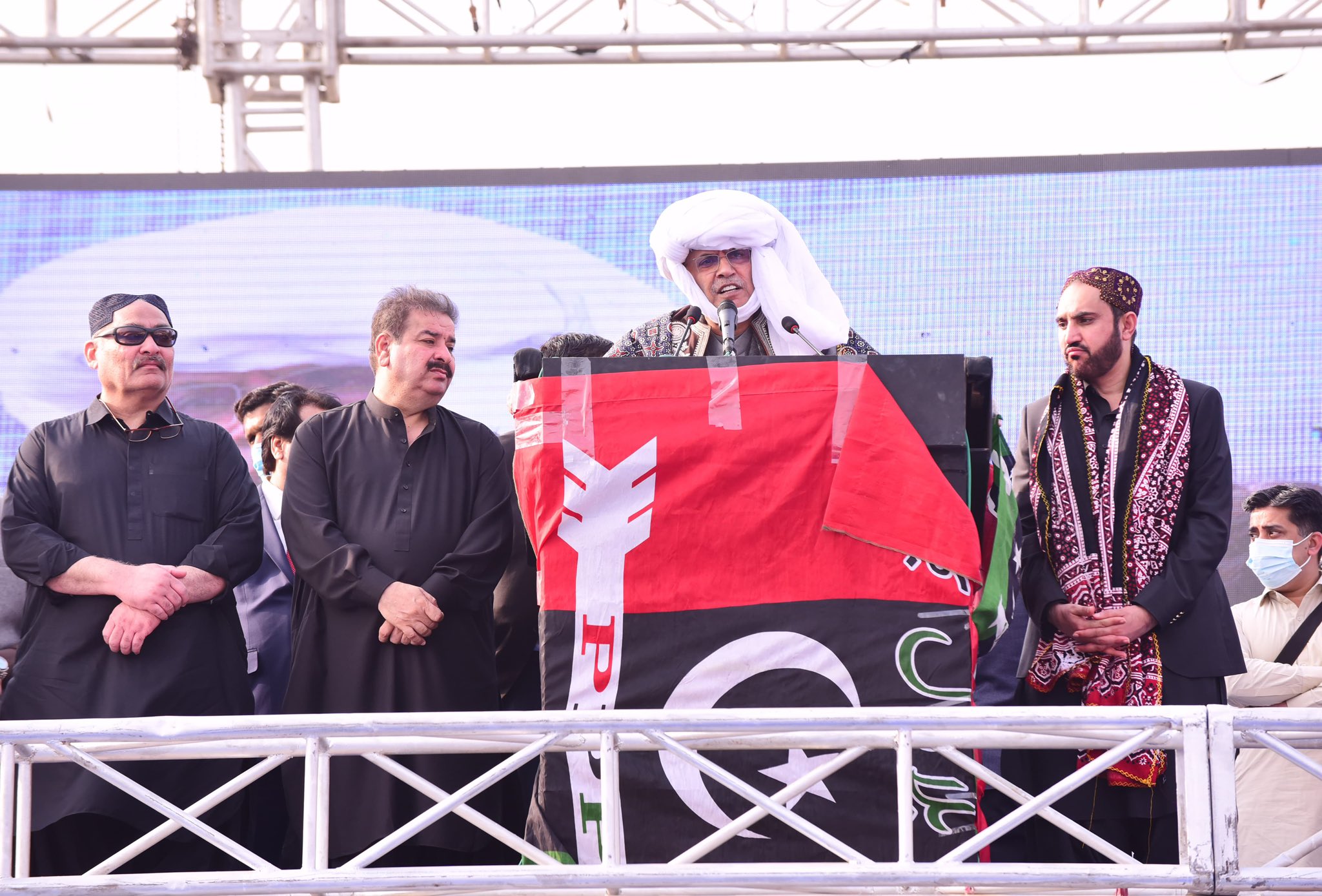 Zardari says only political forces can ‘cure country’s ailments ...