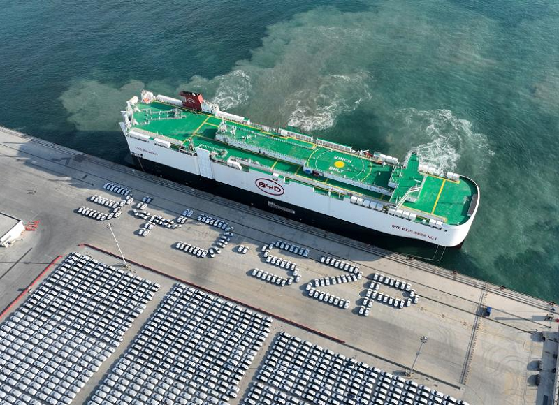 Chinese automakers embrace export boom with own shipping fleets ...