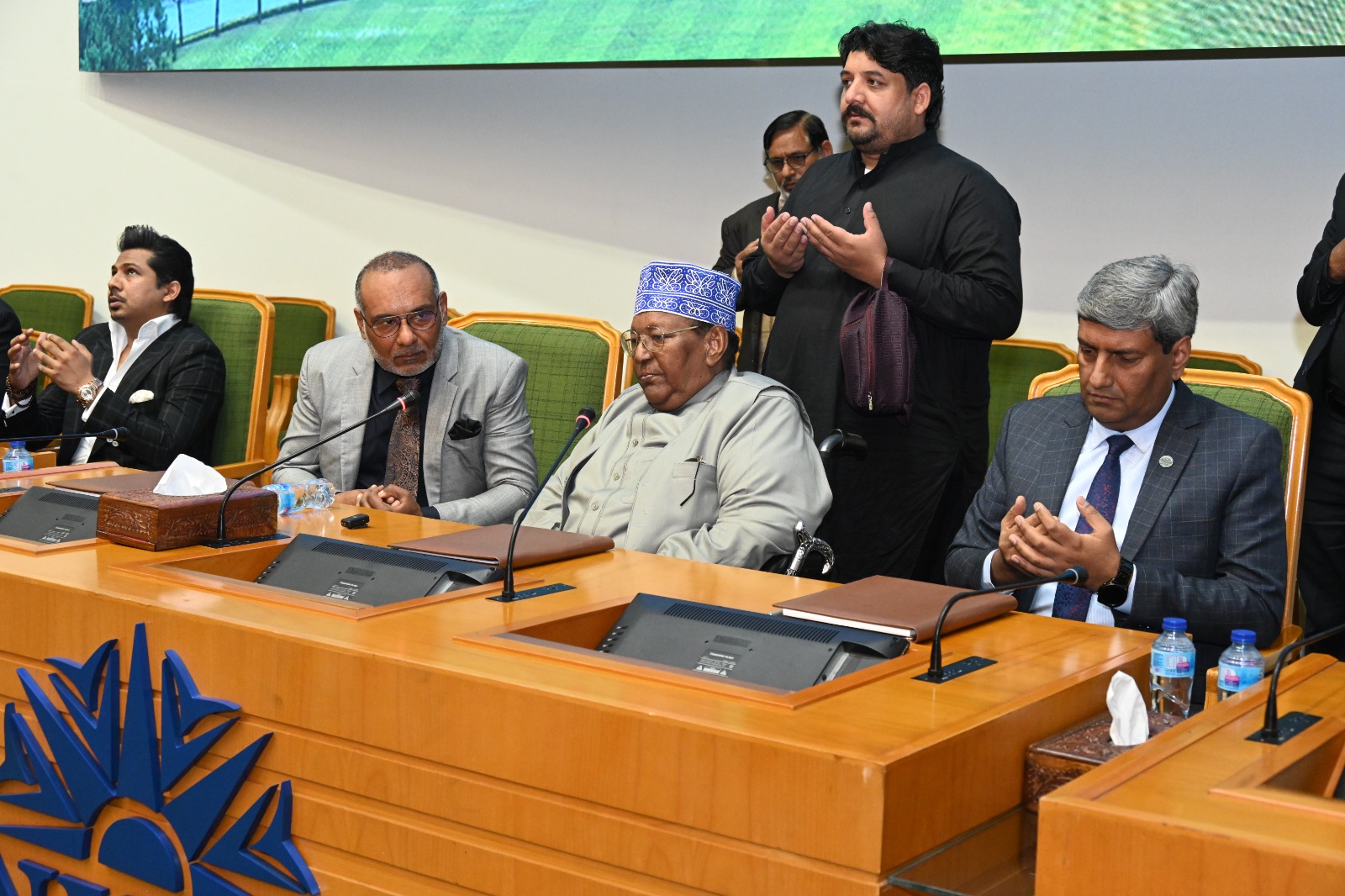 Sheikh Nuri praises American-Pakistani philanthropist’s work for ...