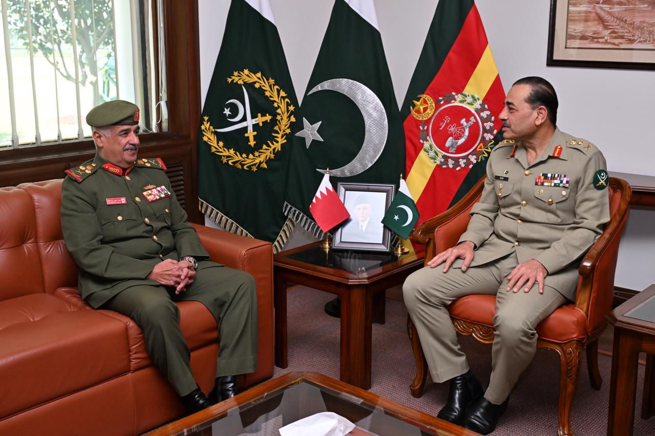 Bahrain National Guard Commander meets Army Chief Asim Munir | Pakistan ...