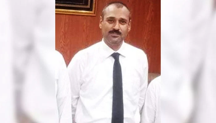 Sessions judge kidnapped by armed men near Tank-DI Khan border: police ...