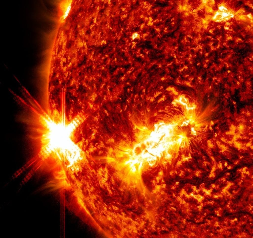 Severe geomagnetic storm hitting Earth could knock out power ...