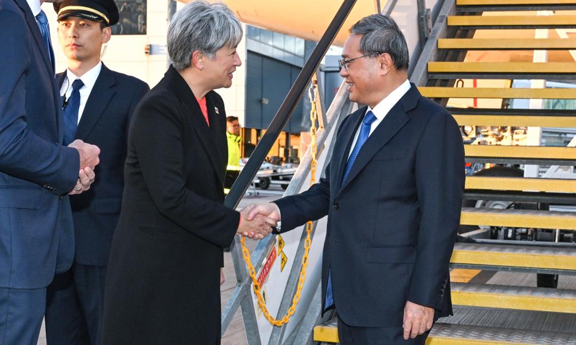 Chinese premier kicks off Australia visit amid improvement of bilateral ...