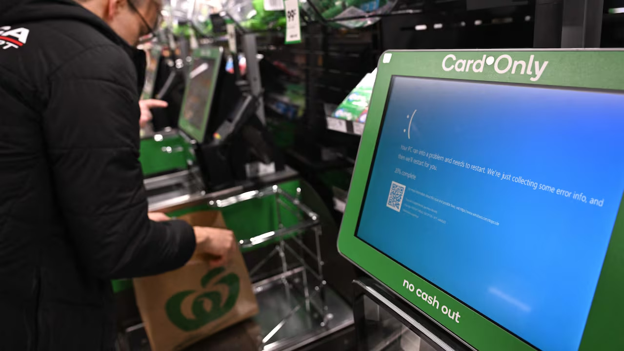 Global Microsoft outage, Windows blue screens will take days to resolve ...