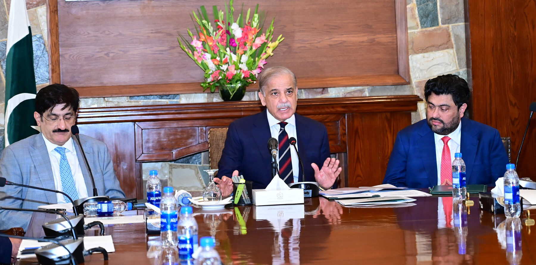 PM urges timely completion of Centre-funded projects | Pakistan Today