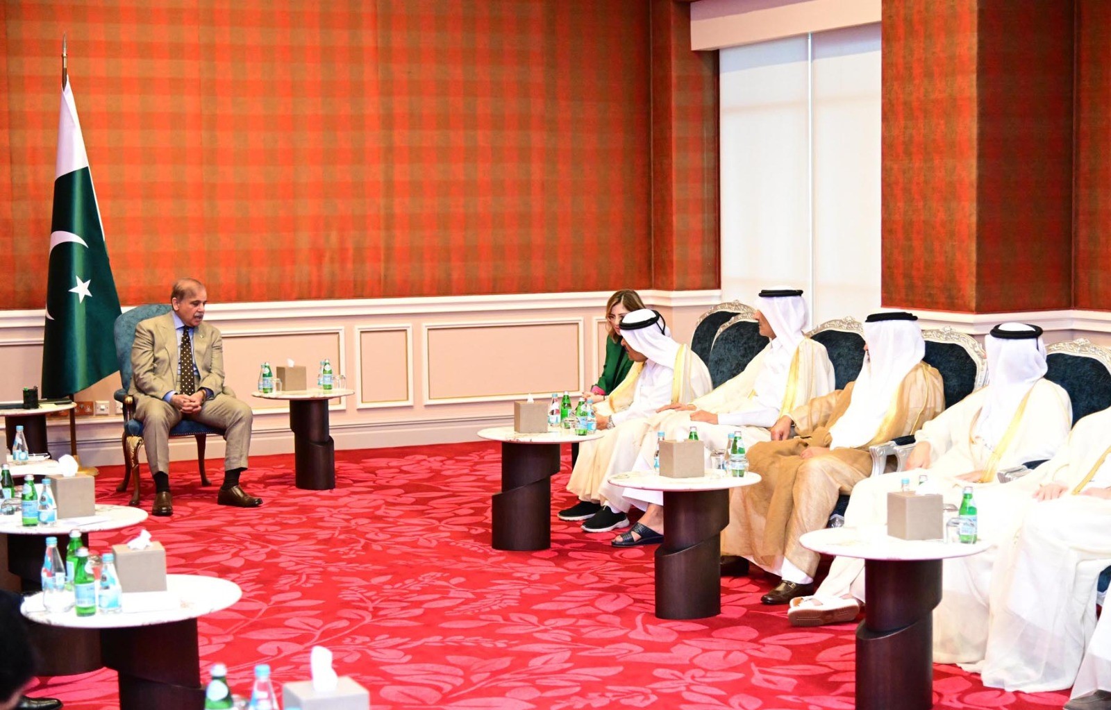 In Doha, PM touts Pakistan as destination for foreign investment ...