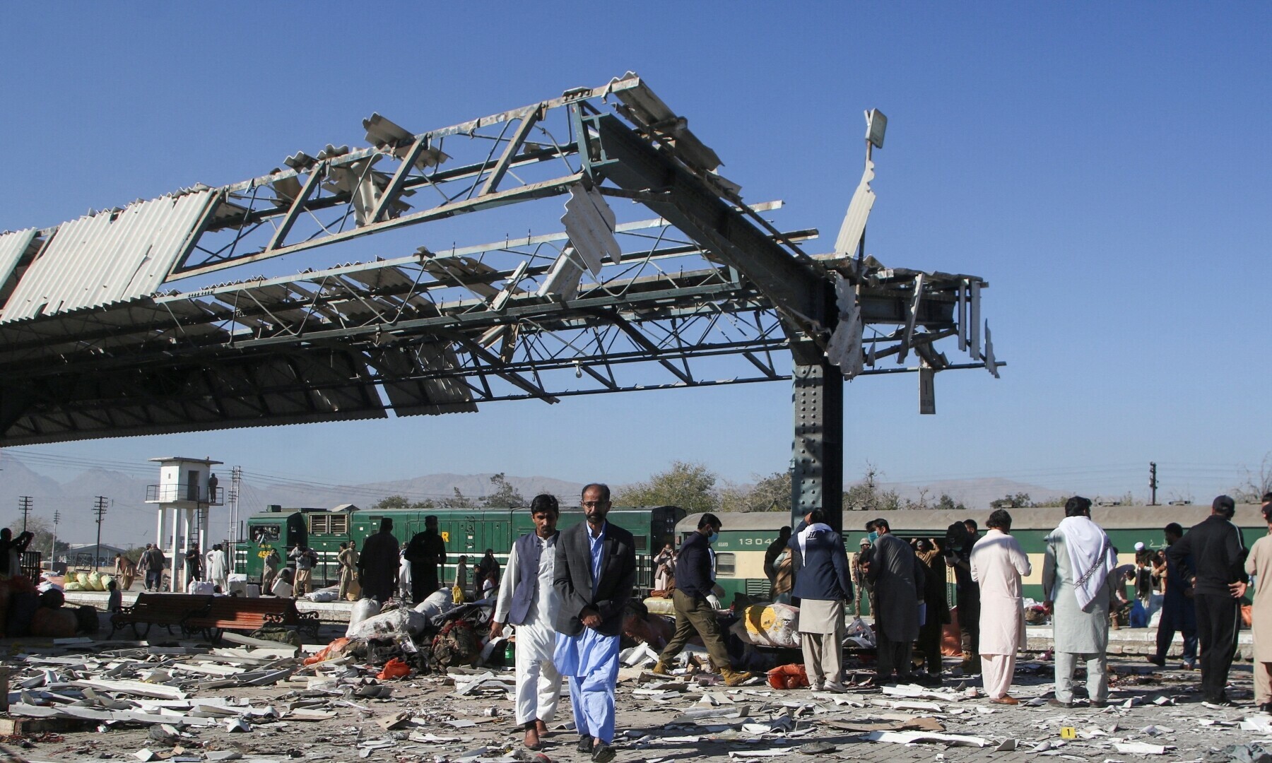 27 killed, 62 injured in Quetta Railway Station suicide bombing ...