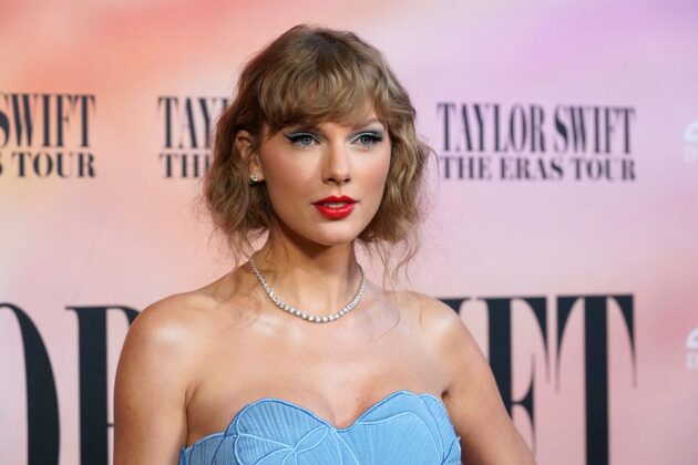 Taylor Swift breaks down recounting emotional life-changing moment ...