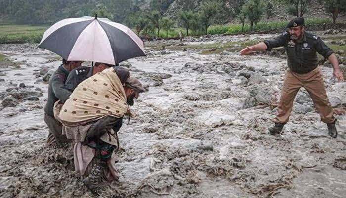 Rescue operations underway in Gilgit-Baltistan as flash floods claim ...