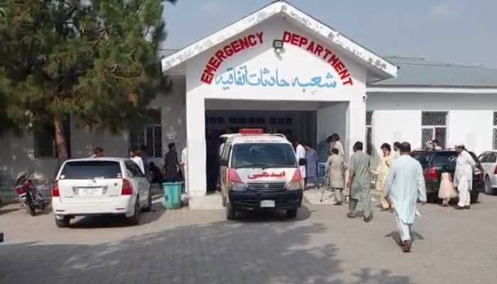 Six killed as passenger vehicle ambushed in Low Kurram | Pakistan Today