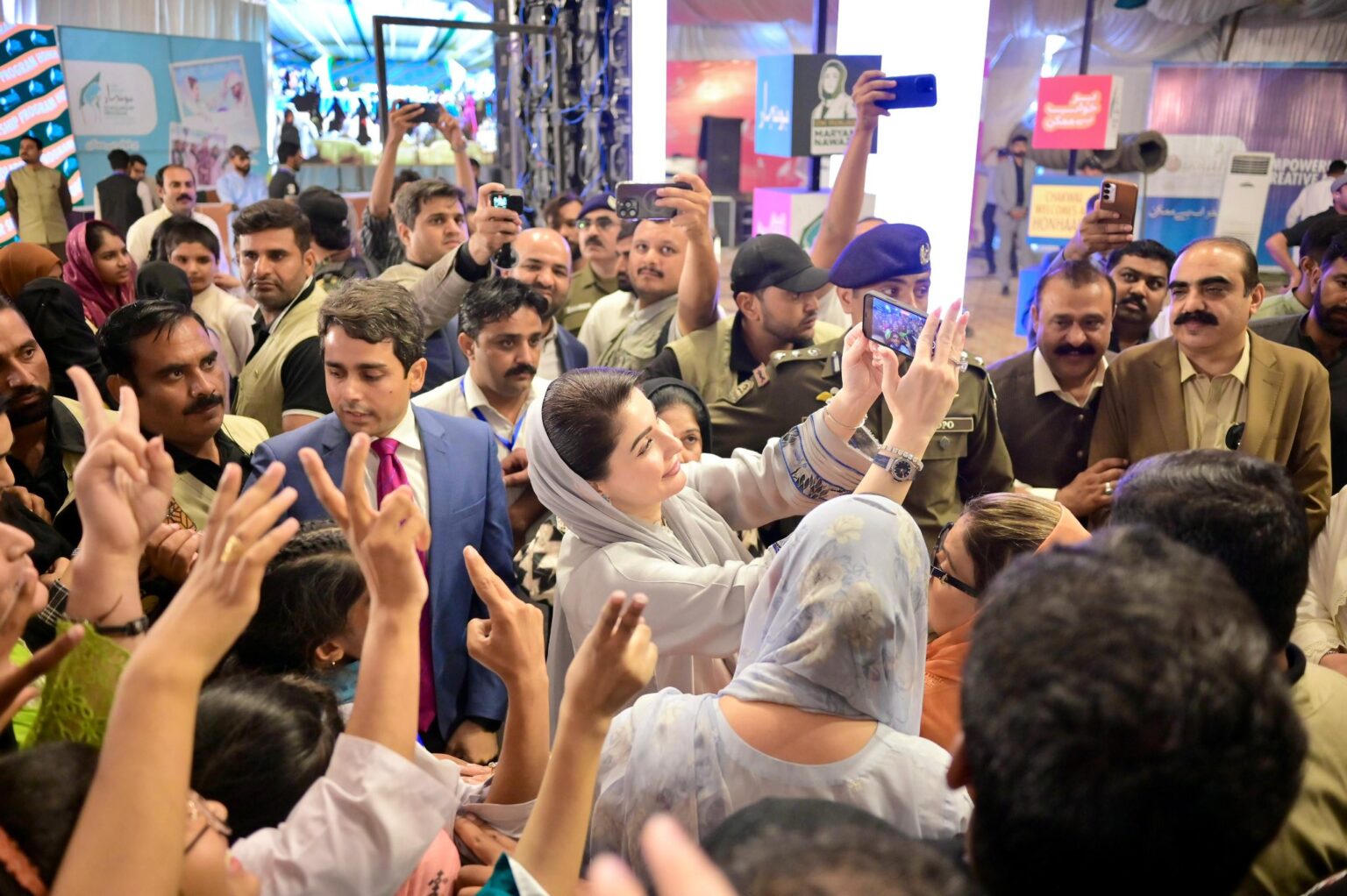 Punjab CM vows unprecedented flood rehabilitation, opens Rs640m Centre ...